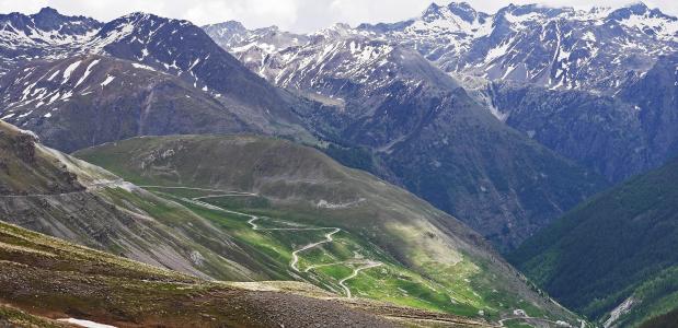 De 7 hoogste bergpassen in de alpen. | Bergwijzer